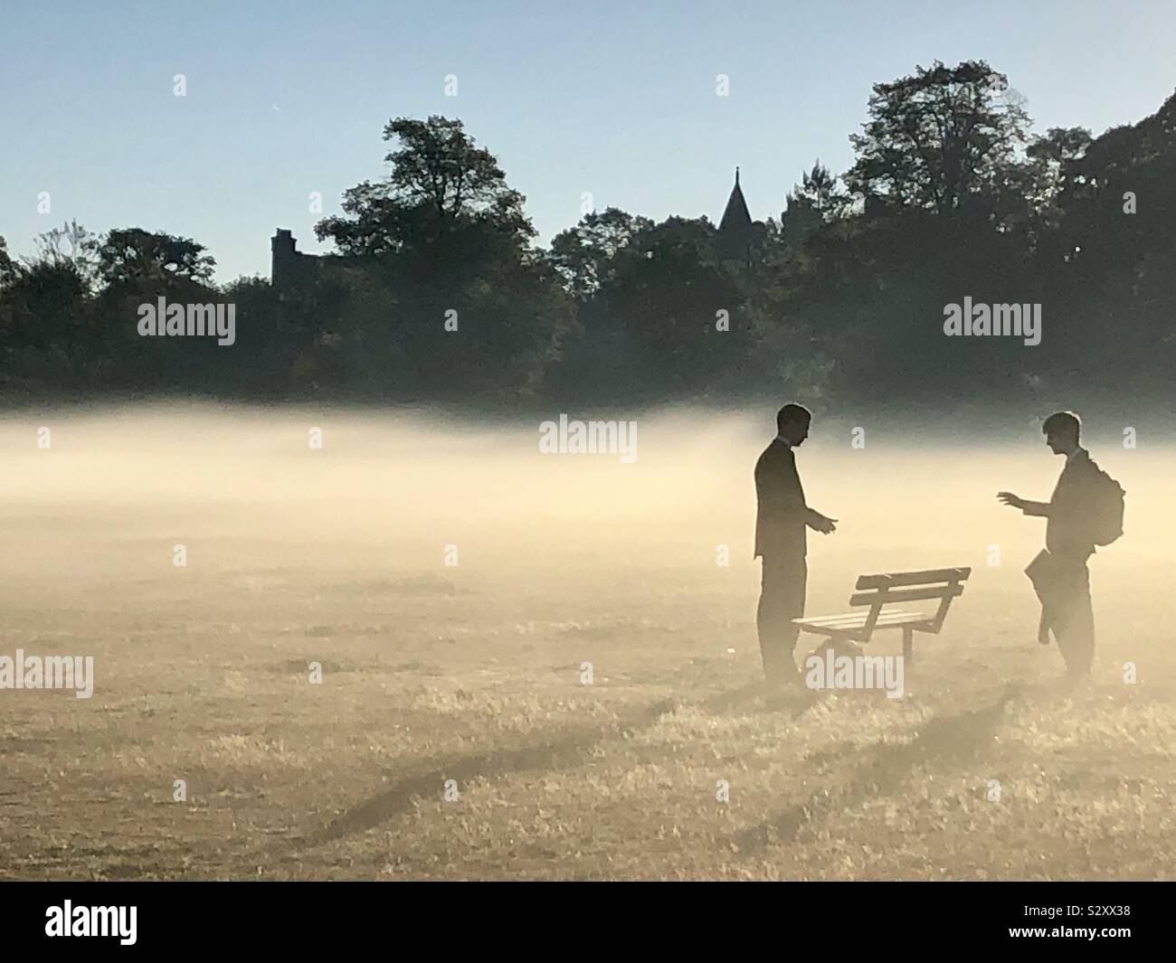 Secret meeting hi-res stock photography and images - Alamy