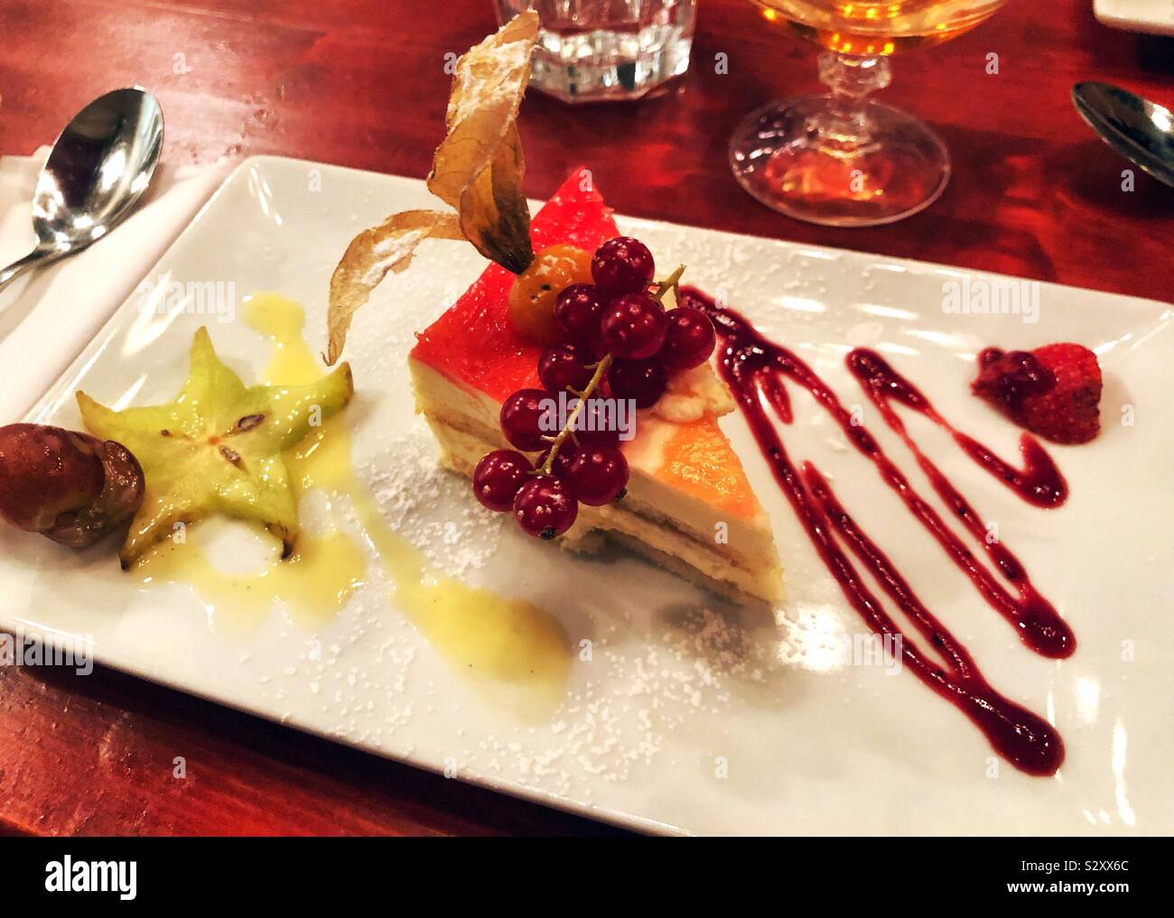 Tropical cake hi-res stock photography and images - Alamy