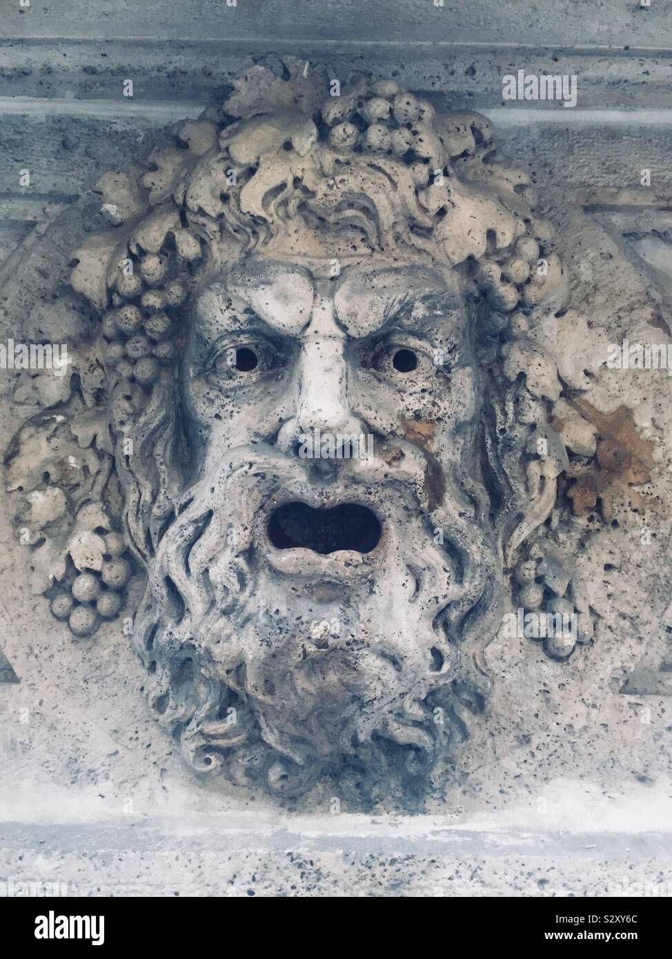 Stone face on the Budapest opera house Stock Photo - Alamy