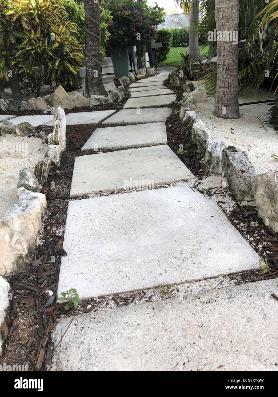 Tile path hi-res stock photography and images - Alamy