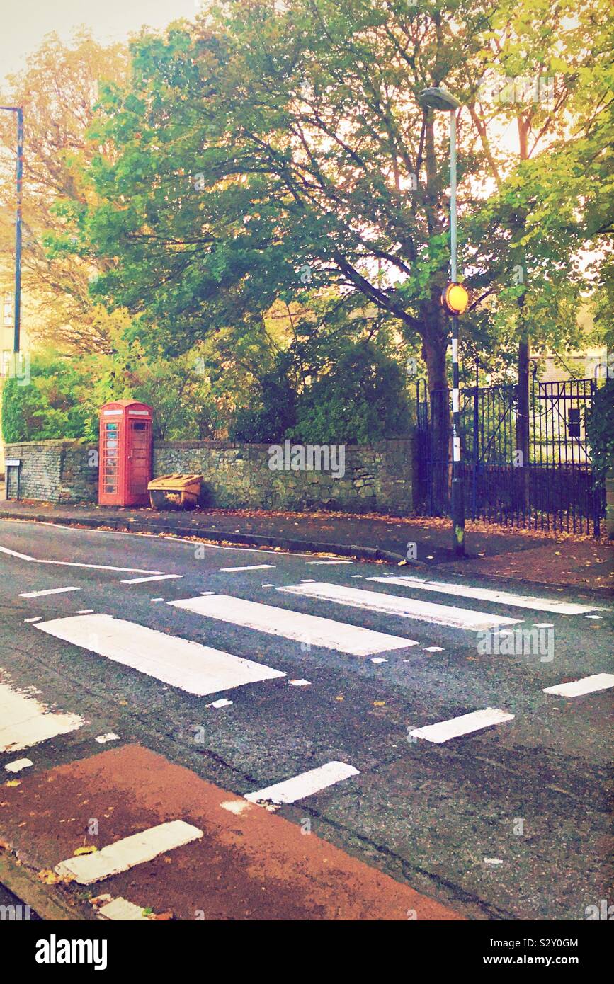 Belisha crossing hi-res stock photography and images - Alamy