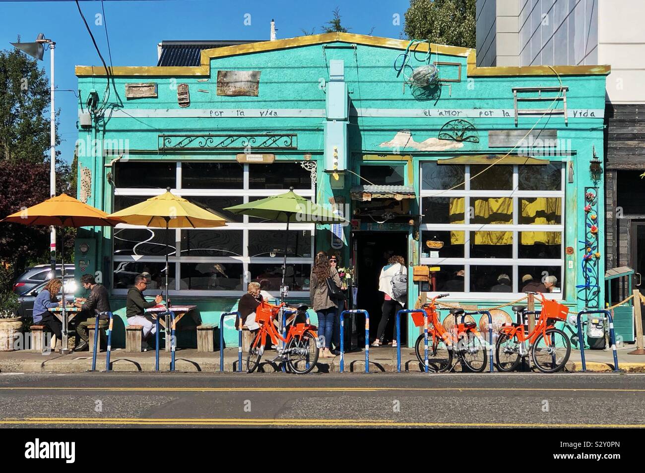 Southeast hawthorne boulevard hi-res stock photography and images - Alamy