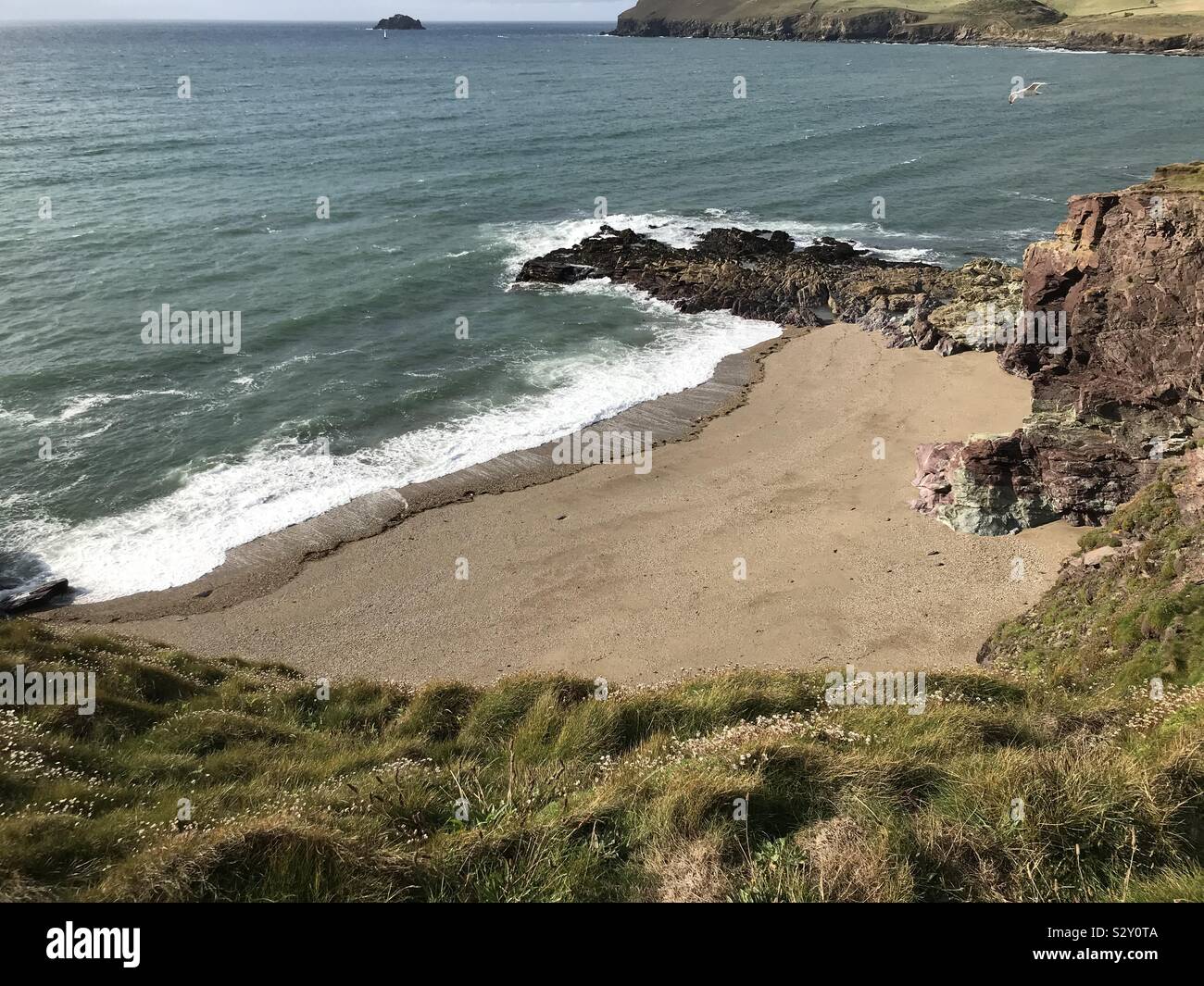 Polzeath surf hi-res stock photography and images - Alamy