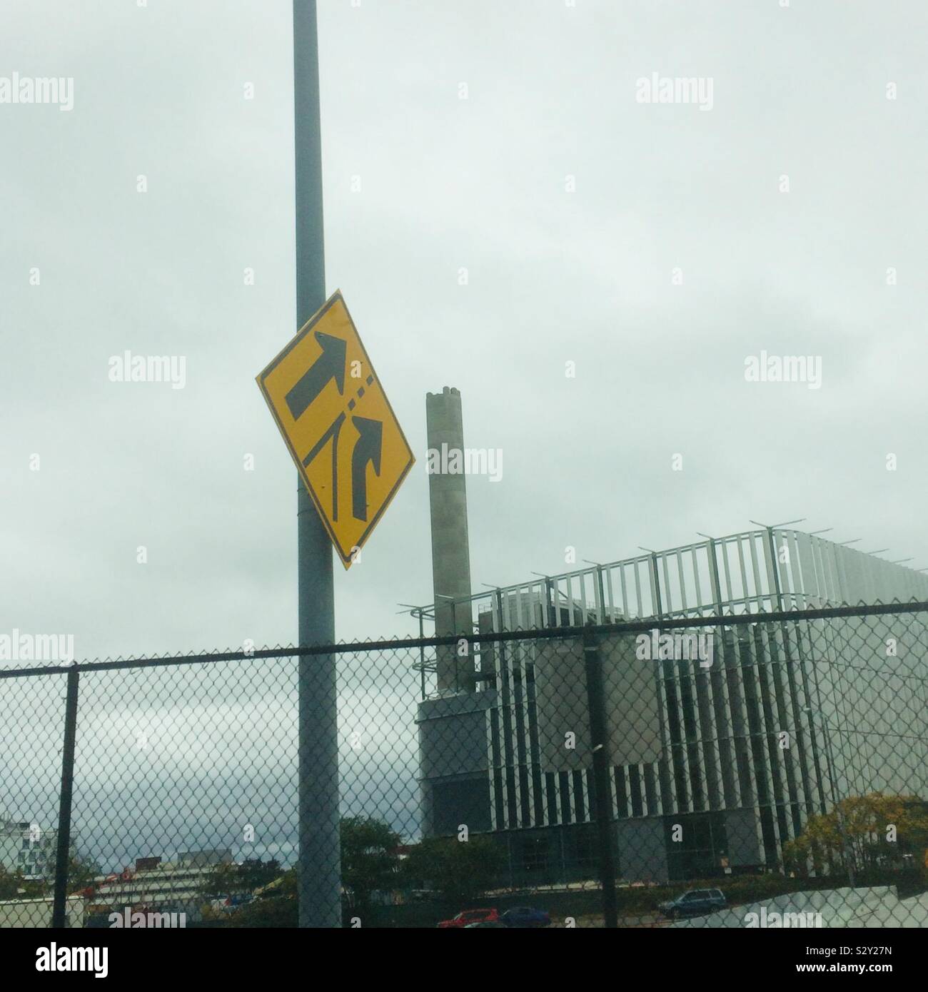 Merge sign hi-res stock photography and images - Alamy