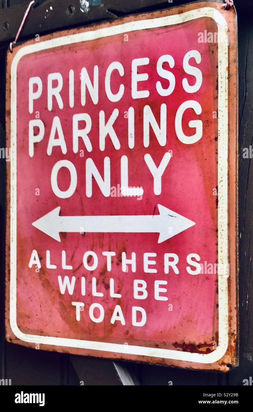 Funny no parking sign hi-res stock photography and images - Alamy