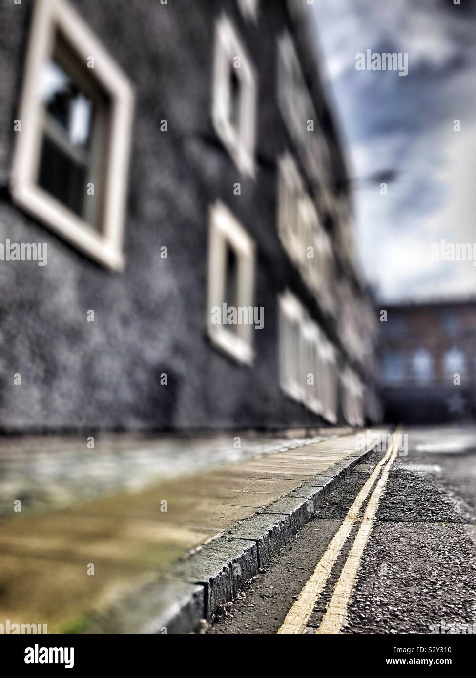 Kerb pavement curb markings curb hi-res stock photography and images ...