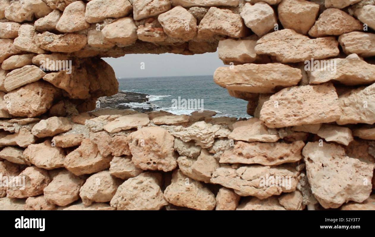 View Thought Sand Stone Wall Stock Photo - Alamy