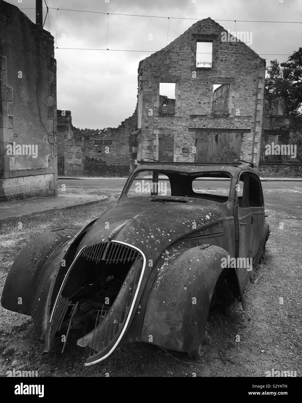 Waffen ss soldiers ww2 hi-res stock photography and images - Alamy