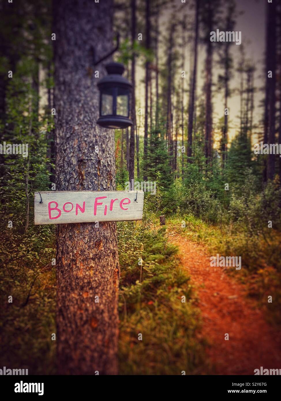 Bonfire sign hi-res stock photography and images - Alamy