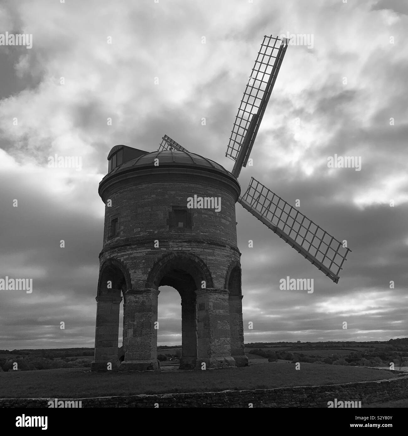 Windmill countryside hi-res stock photography and images - Alamy