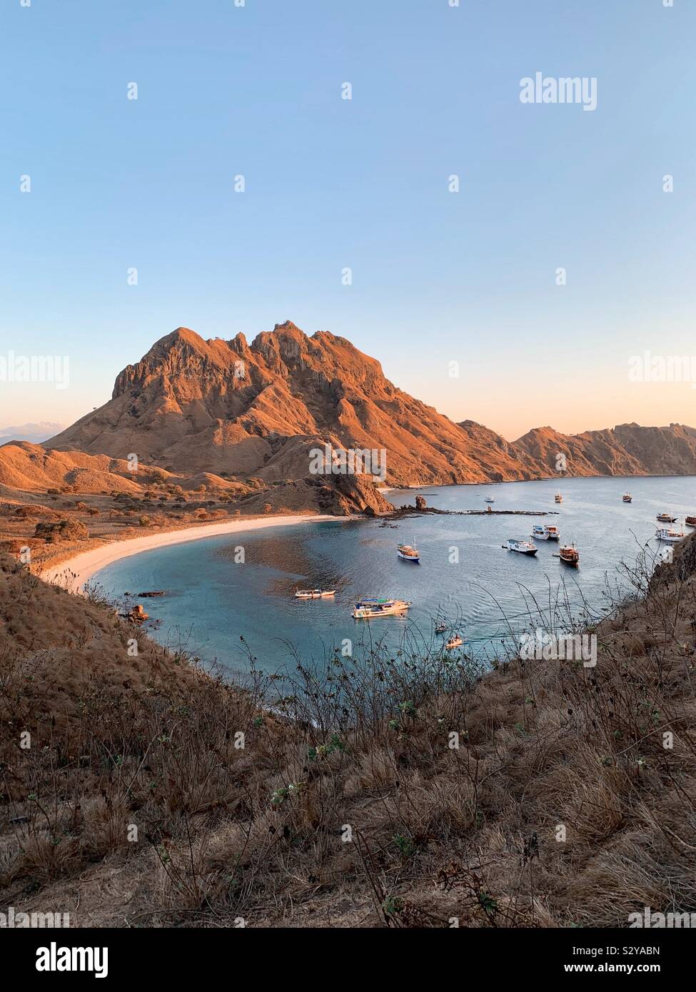 Padar indonesia hi-res stock photography and images - Alamy