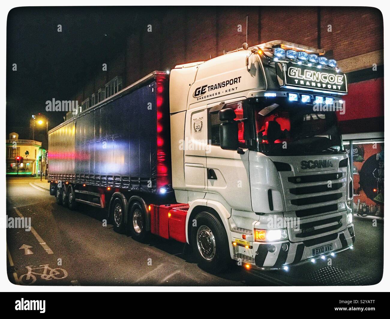 Scania heavy goods vehicle hi-res stock photography and images - Alamy