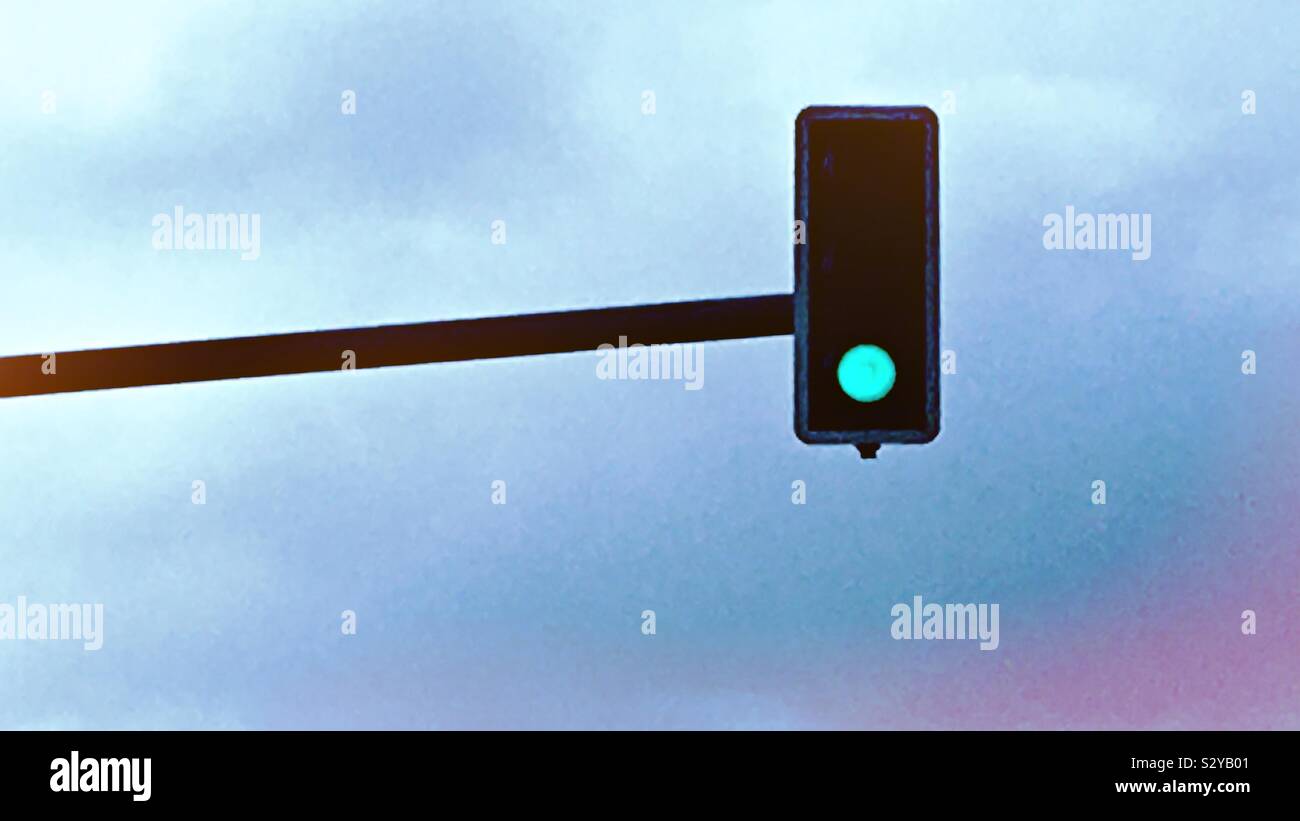 Overhead signals hi-res stock photography and images - Alamy
