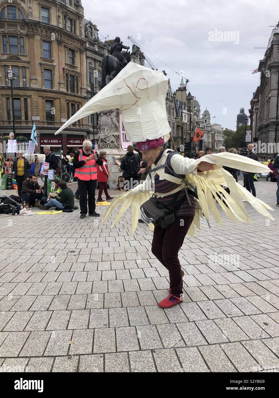 Extinction rebellion protest london hi-res stock photography and images ...