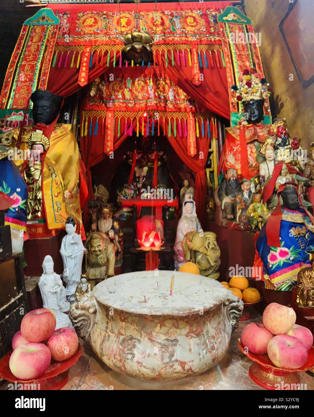 Hung Shing temple in Wan, Chai, Hong Kong Stock Photo - Alamy