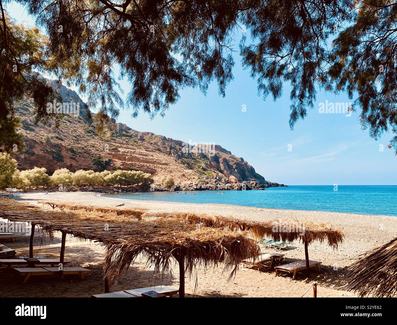 Beach and mountains hi-res stock photography and images - Alamy