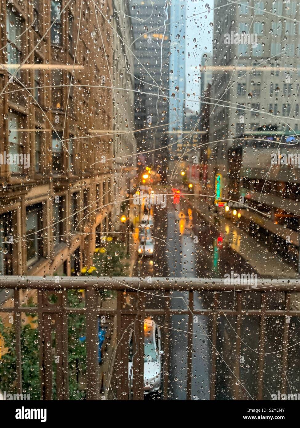 Pouring rain weather hi-res stock photography and images - Alamy