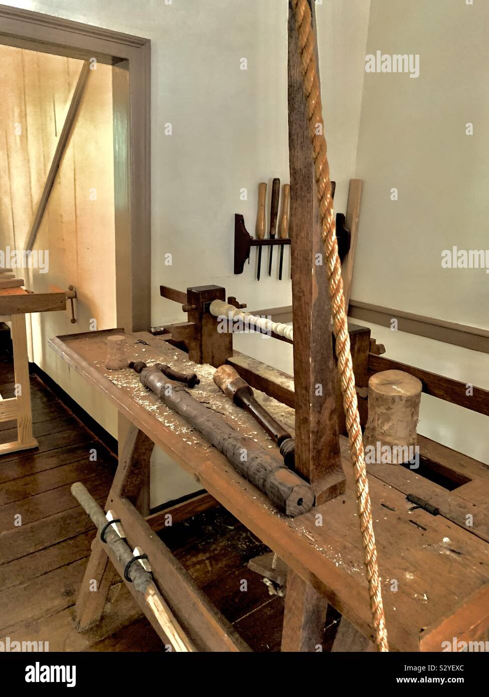 Woodworking lathe hi-res stock photography and images - Alamy