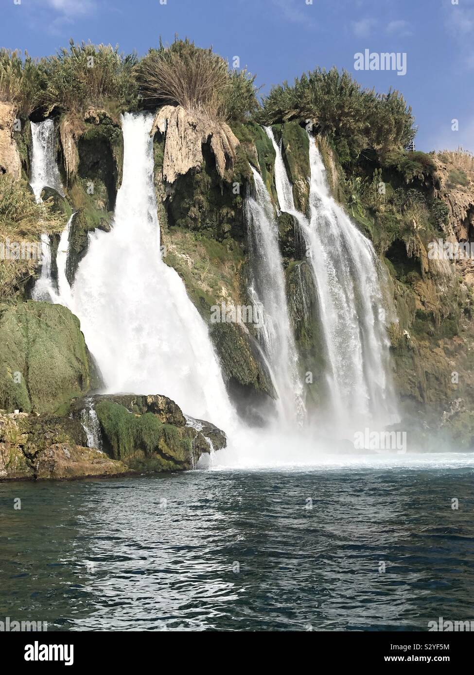 Waterfall into the sea hi-res stock photography and images - Alamy