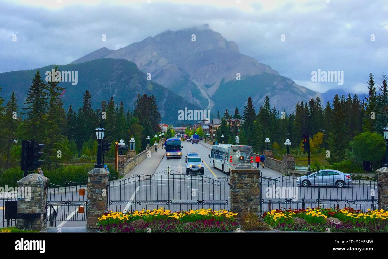 Visit Banff, Alberta, Canada, banff national park, downtown Main Street, cascade mountain Stock ...