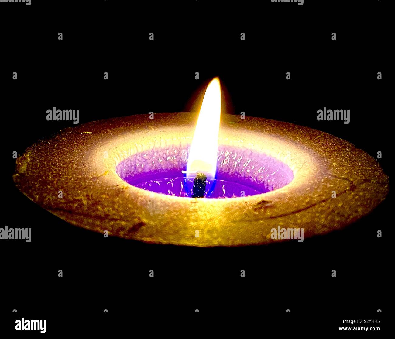 Burning candle flame Stock Photo - Alamy