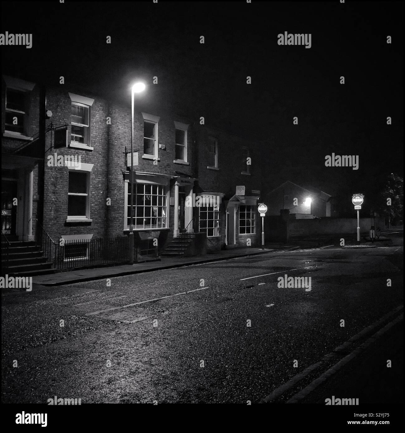Early hours hi-res stock photography and images - Alamy