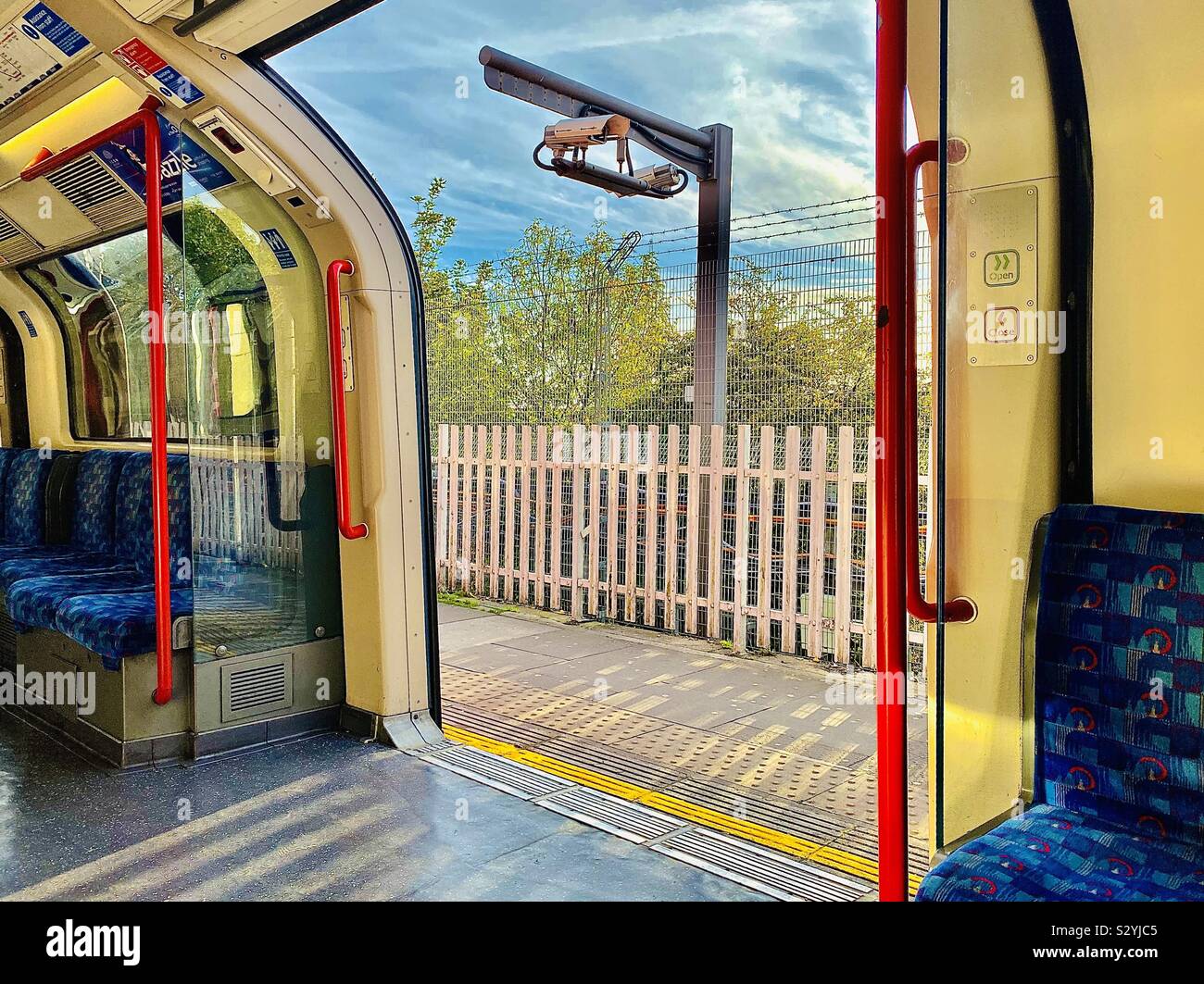 Central Line Tube Train High Resolution Stock Photography and Images ...