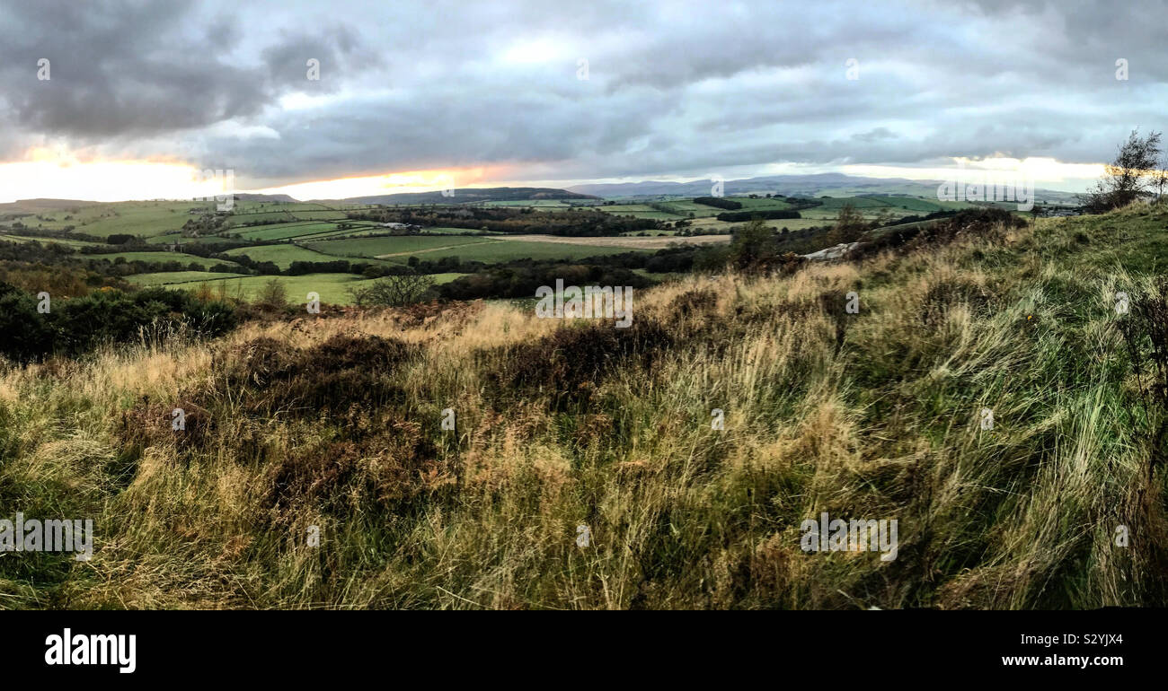 White clouds over fields hi-res stock photography and images - Alamy