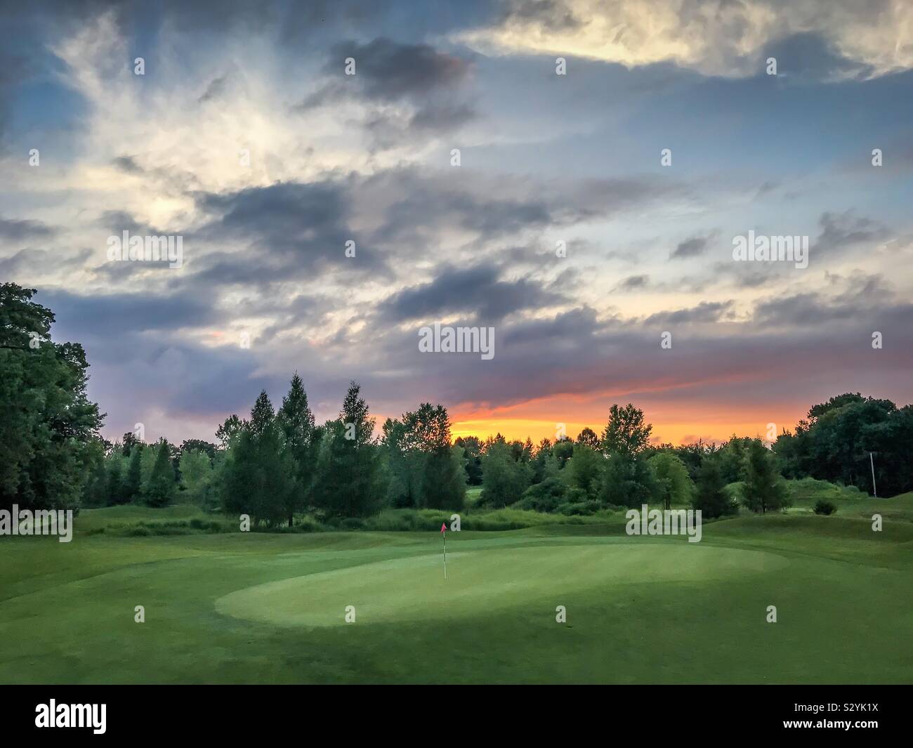 Loggers trail hi-res stock photography and images - Alamy