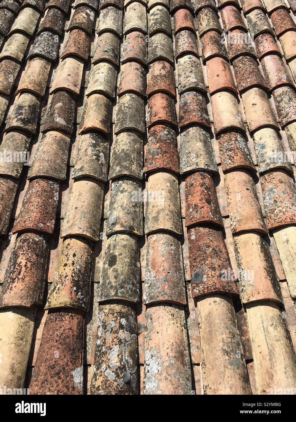 Spanish roofing hi-res stock photography and images - Alamy