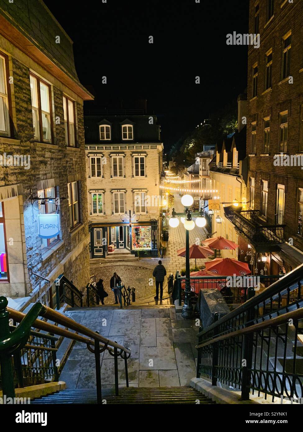 Quebec night hi-res stock photography and images - Alamy