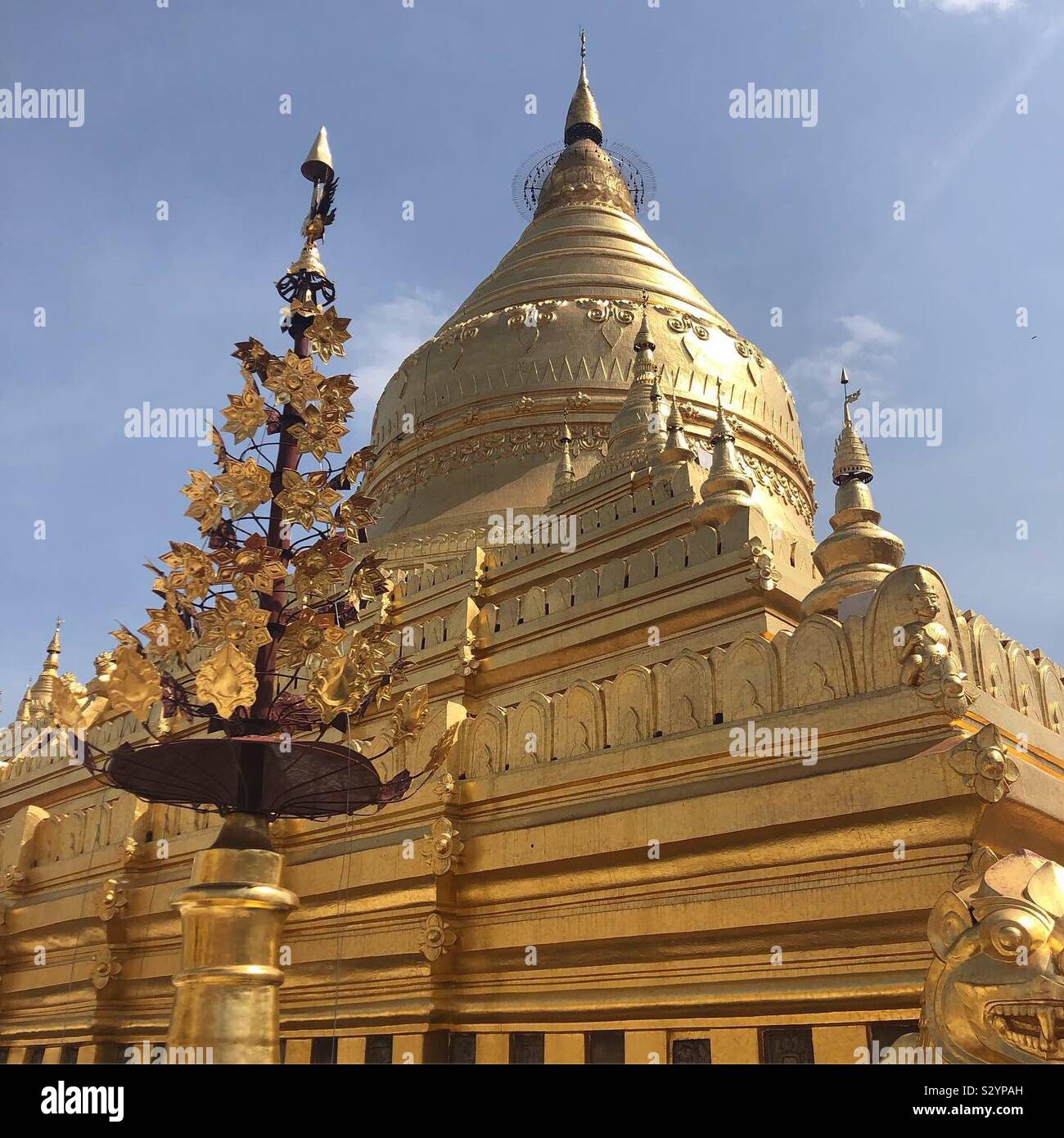 The Golden Buddhist Temple in Bagan, Myanmar Stock Photo - Alamy