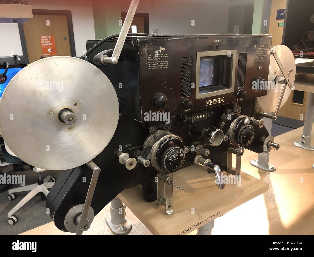 Antique editing machine Stock Photo - Alamy