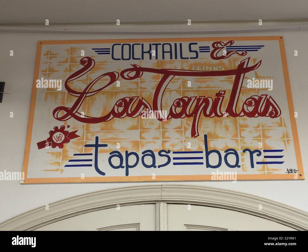 Spanish bar signs hi-res stock photography and images - Alamy