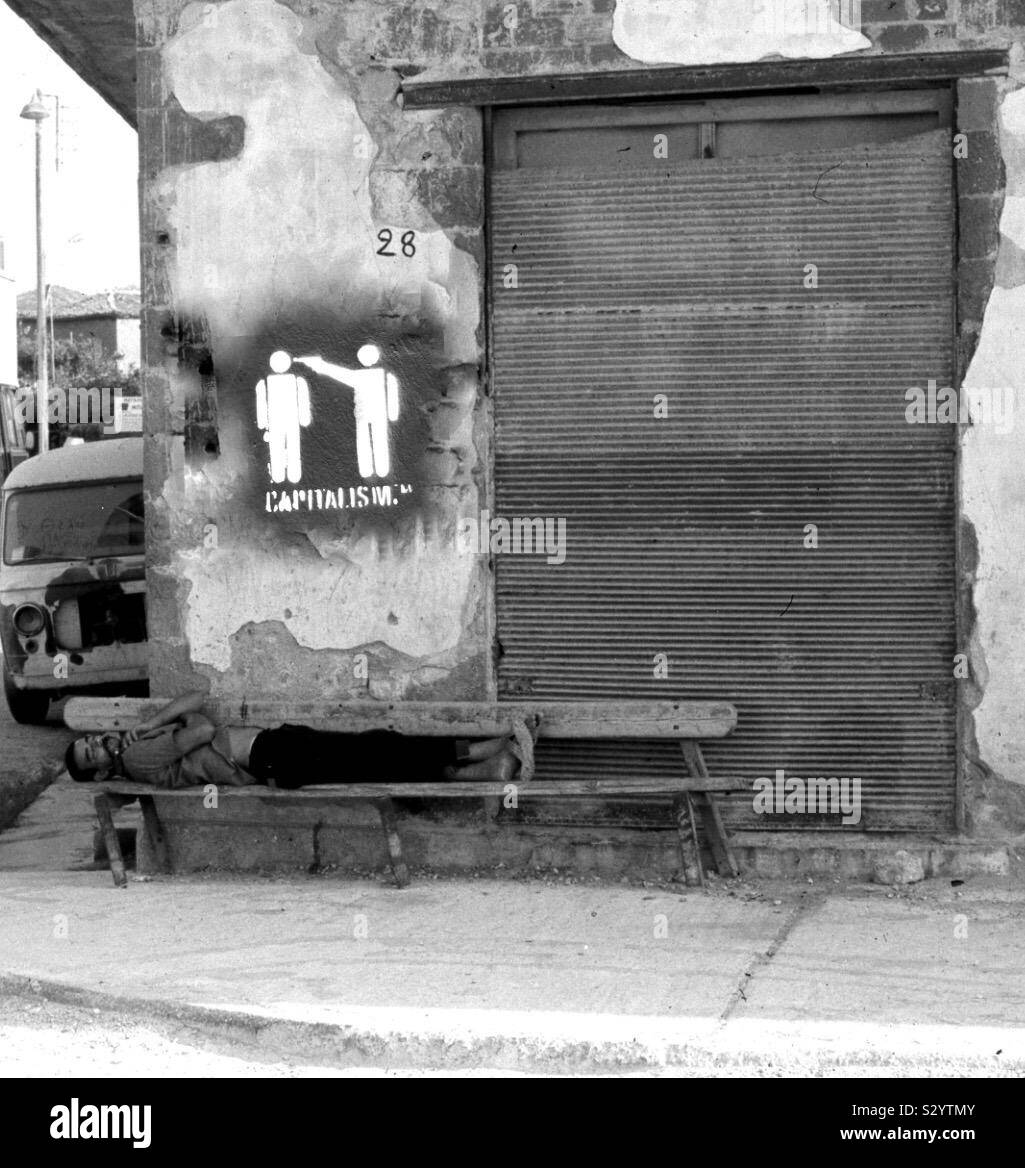 Das capital graffiti hi-res stock photography and images - Alamy