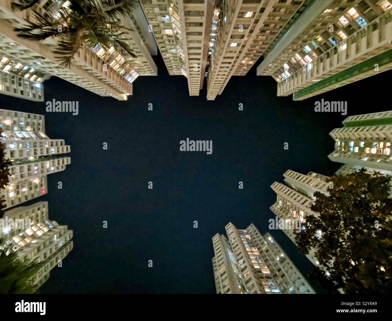 Buildings tall skyline hi-res stock photography and images - Alamy