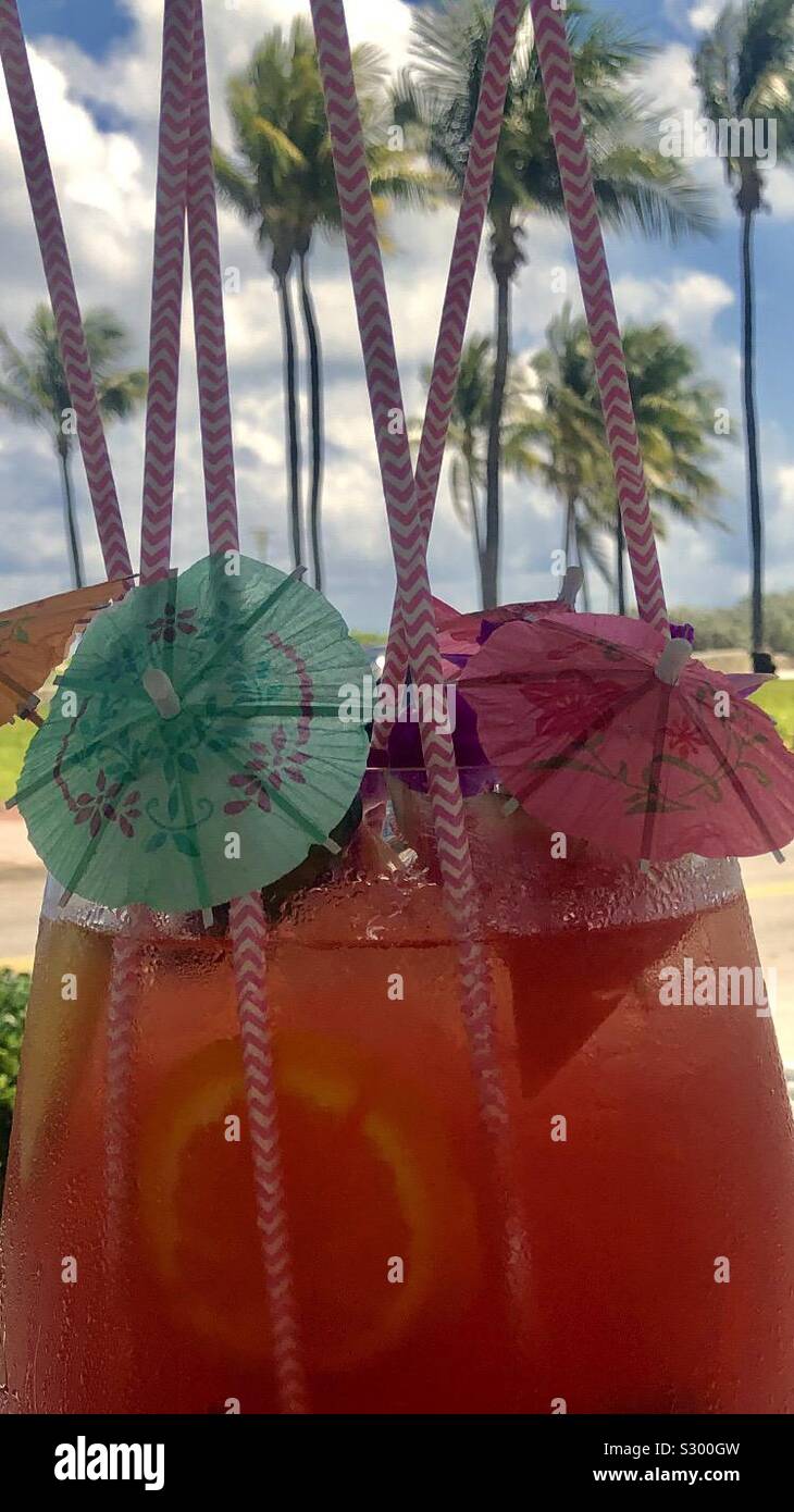 Rum punch hi-res stock photography and images - Alamy