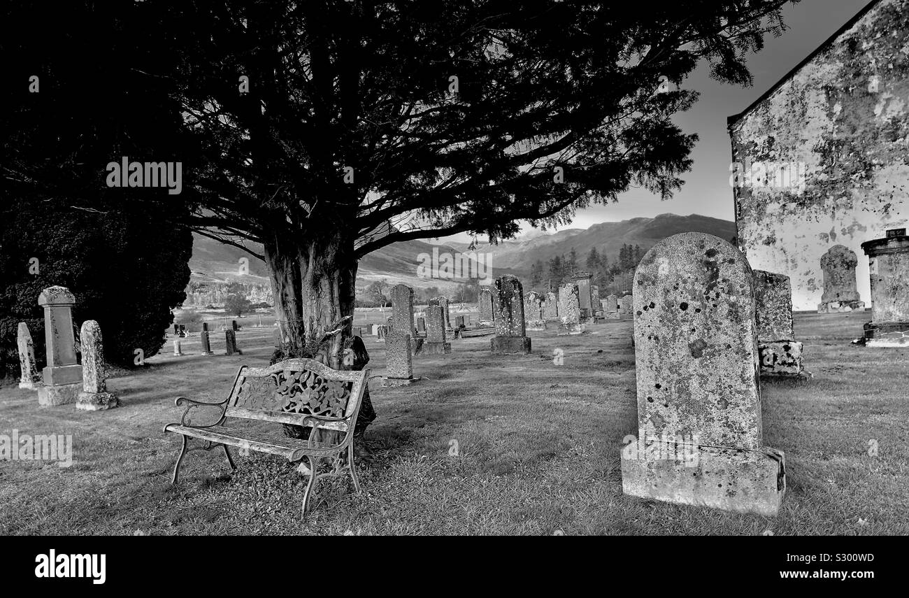 Scottish graveyard hi-res stock photography and images - Alamy