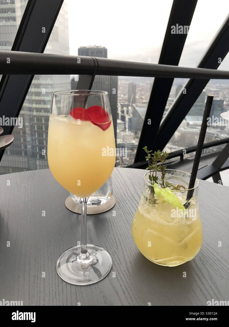 Cocktail with a view Stock Photo - Alamy