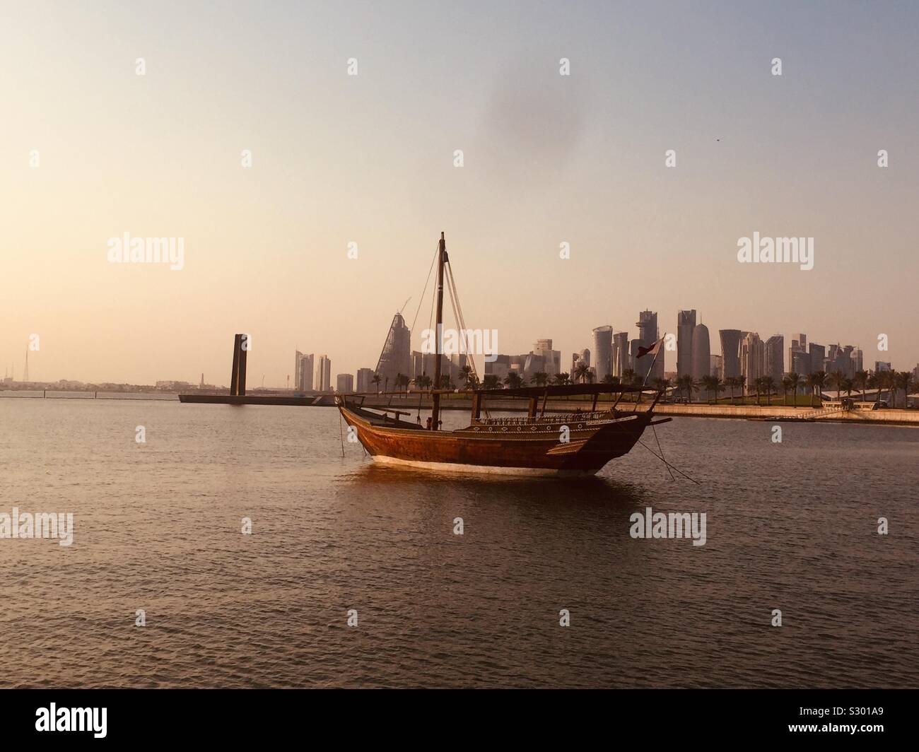 Dhow at sunset hi-res stock photography and images - Alamy