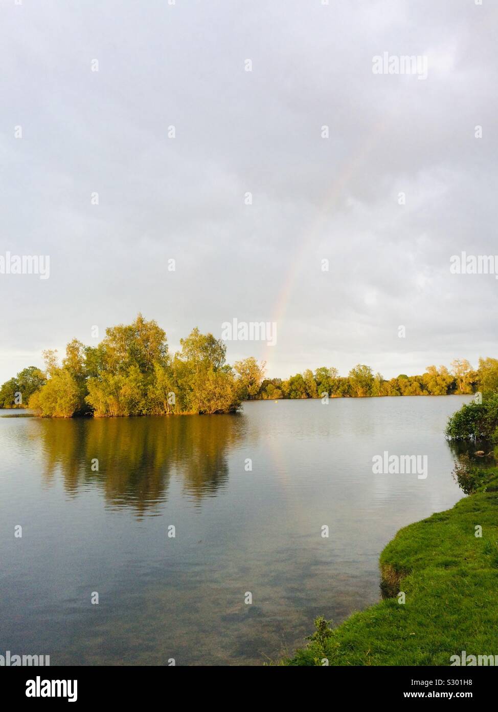 Rainbow lake hi-res stock photography and images - Alamy