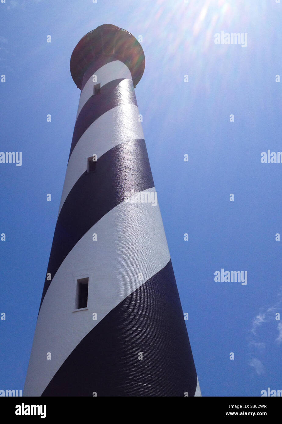 Black white striped lighthouse hi-res stock photography and images - Alamy