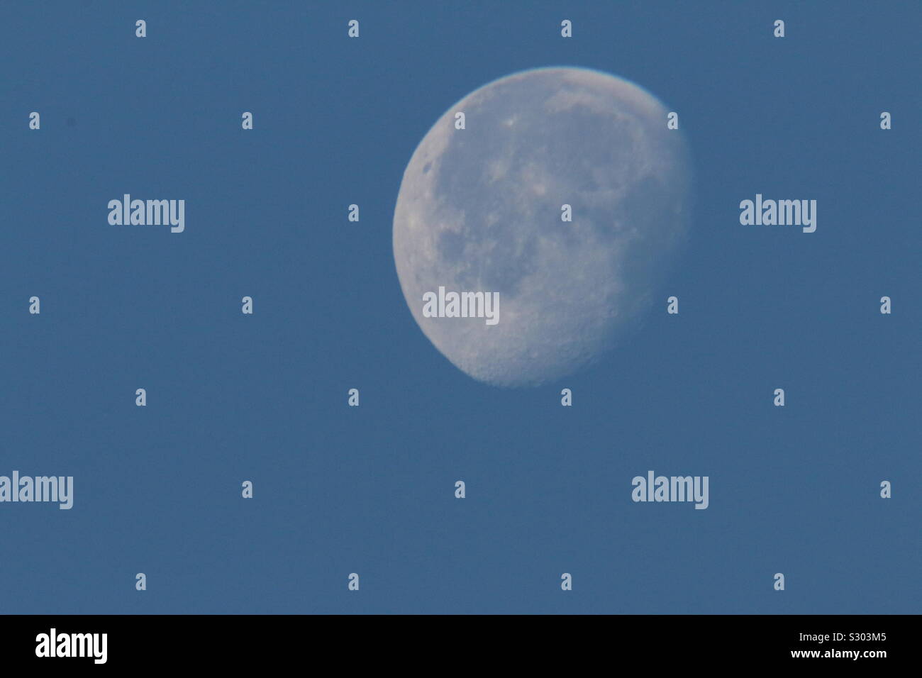 Moon and blue sky hi-res stock photography and images - Alamy
