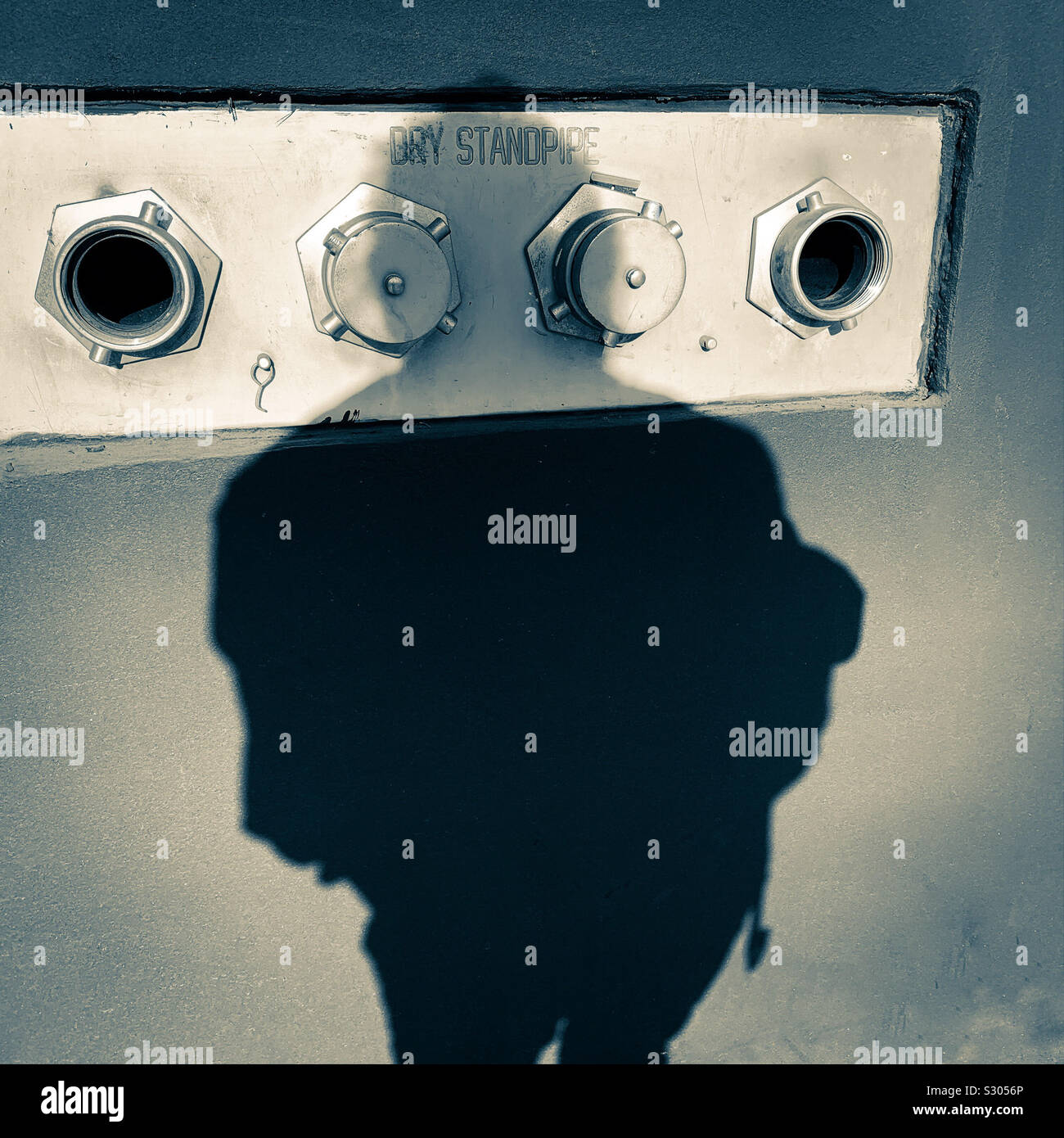 Urban shadow hi-res stock photography and images - Alamy