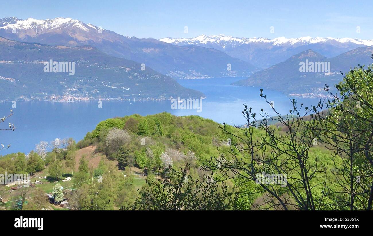North italian lake hi-res stock photography and images - Alamy