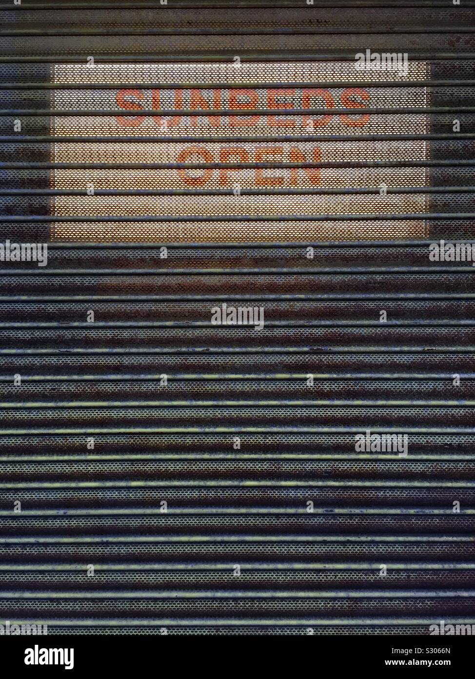 Open closed sign hi-res stock photography and images - Alamy