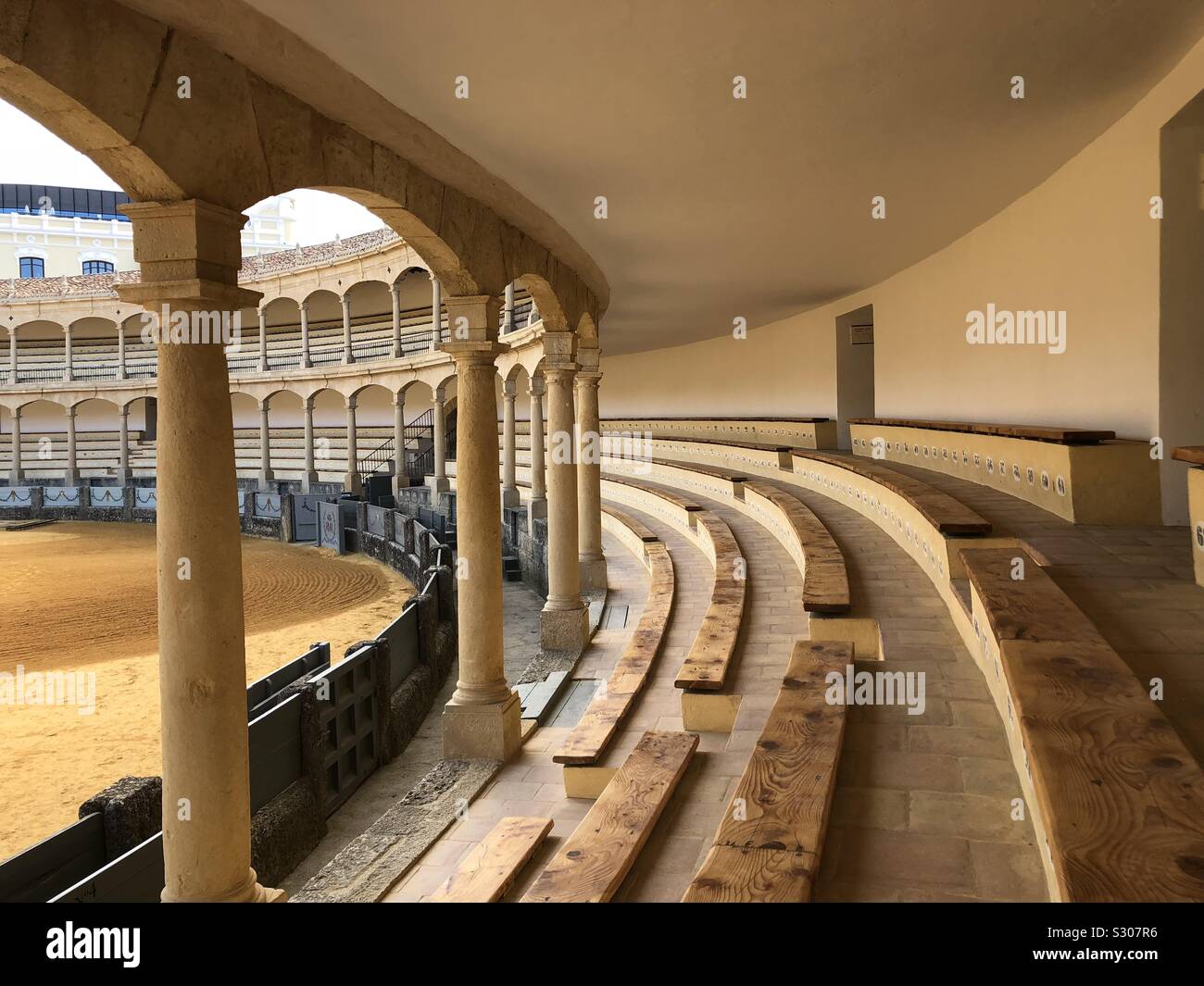 Circular Arena Stock Photos & Circular Arena Stock Images - Alamy
