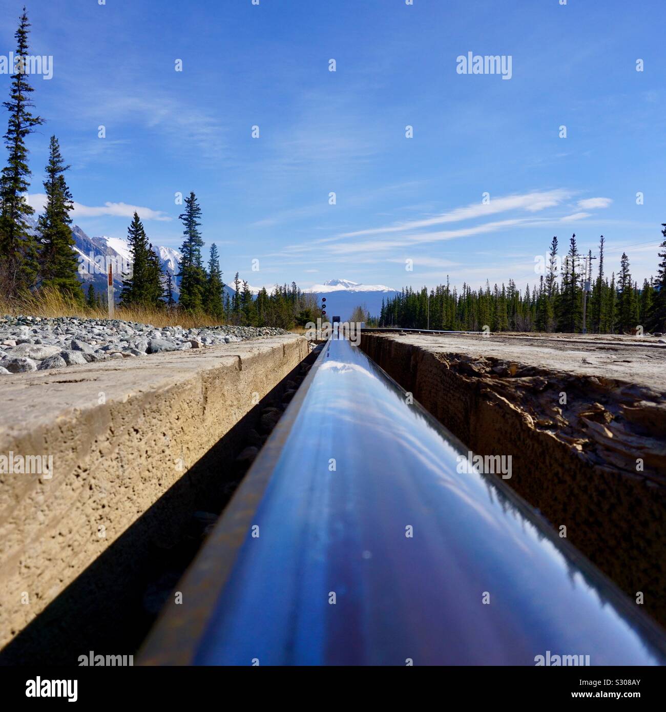 Canadian rockies rail travel hi-res stock photography and images - Alamy