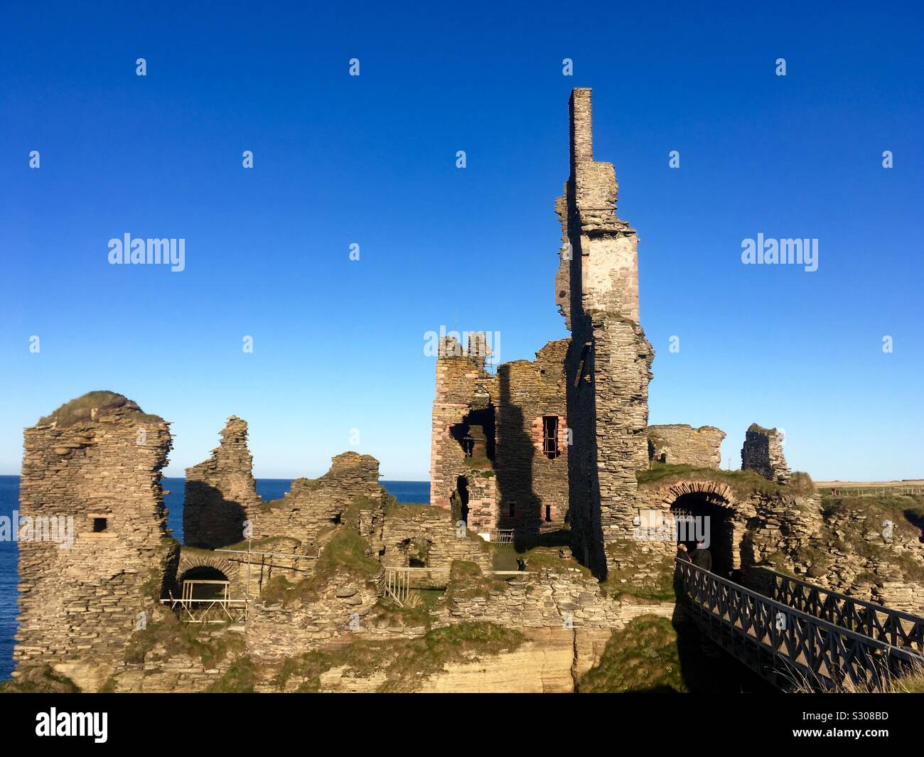Castle Sinclair Girnigoe Wick Caithness High Resolution Stock ...