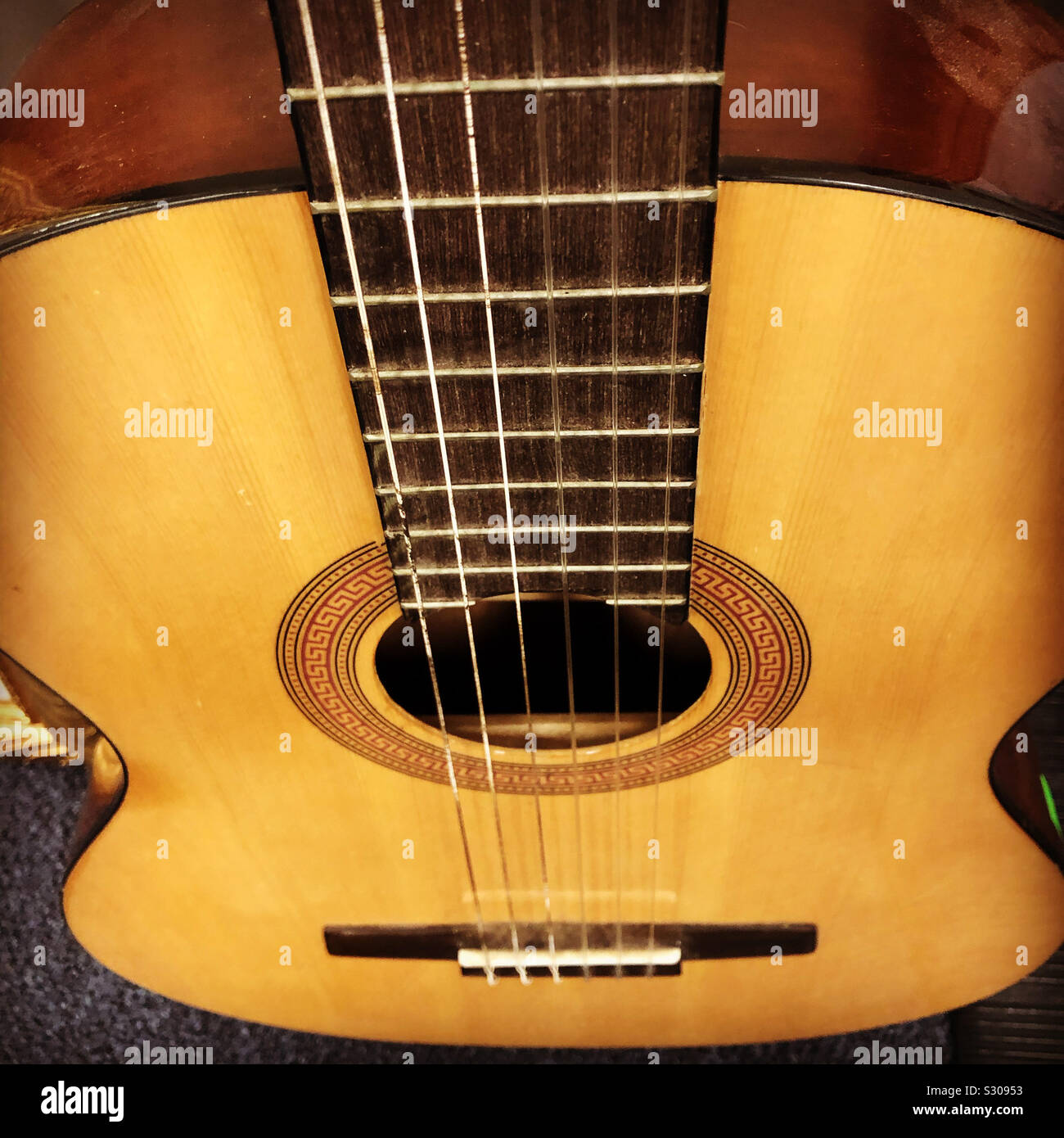 String instruments hi-res stock photography and images - Alamy